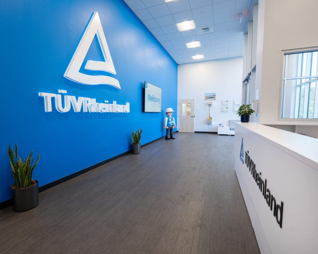 Spannende Tuv Rheinland Dresden Ebenbild